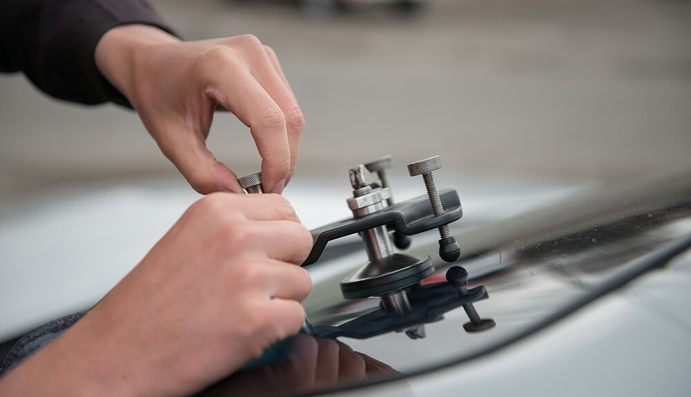 DECO Windshield Repair 36 St Calgary, AB T1Y 5T4 | BeepForService